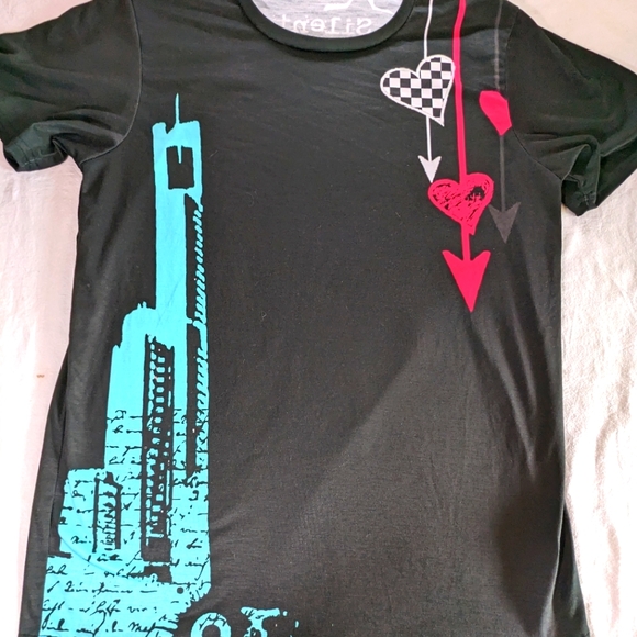 Silent Scream | Tops | Silent Scream Bold Neon Color Heart And City ...